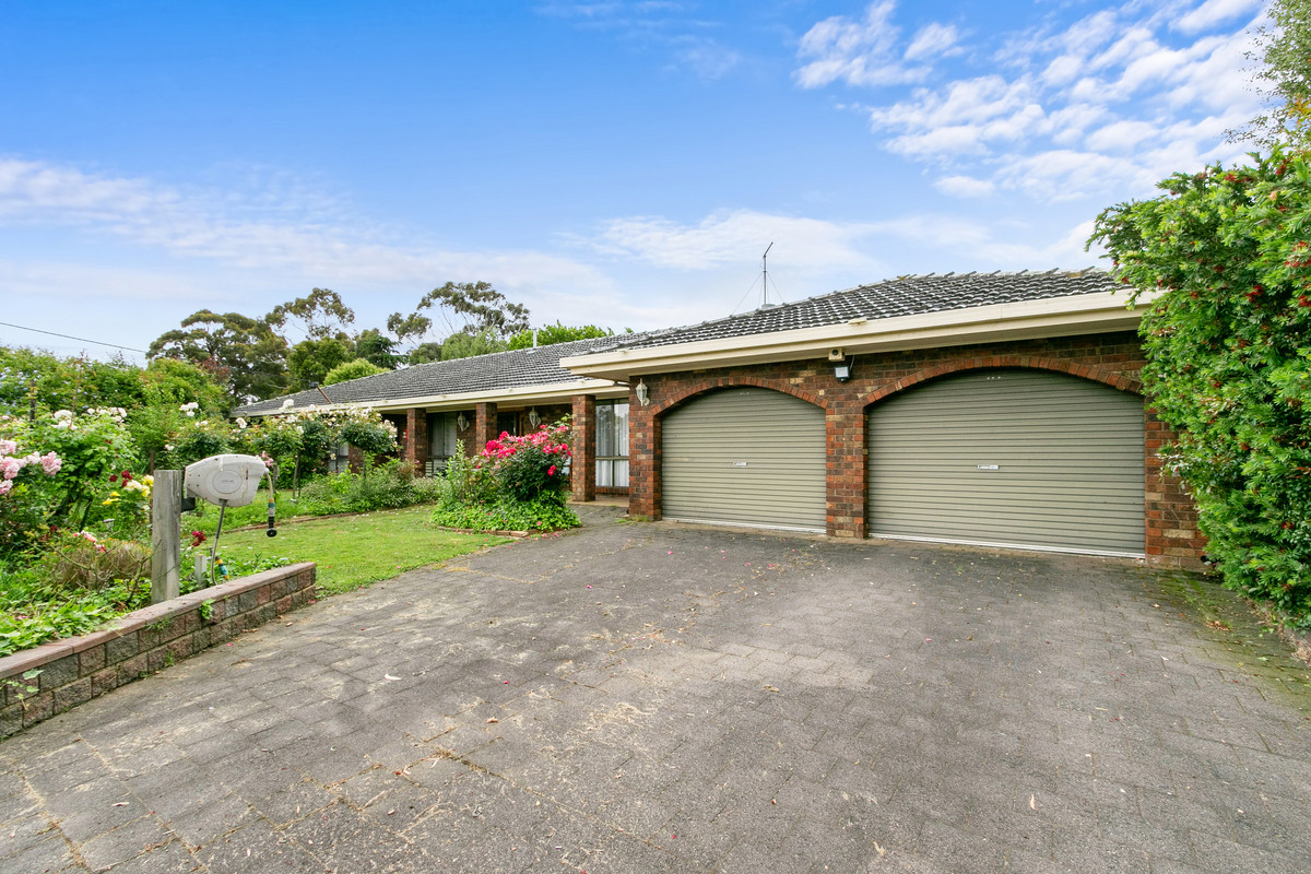 5-6 Bulga Court, Morwell VIC 3840 - Stockdale & Leggo