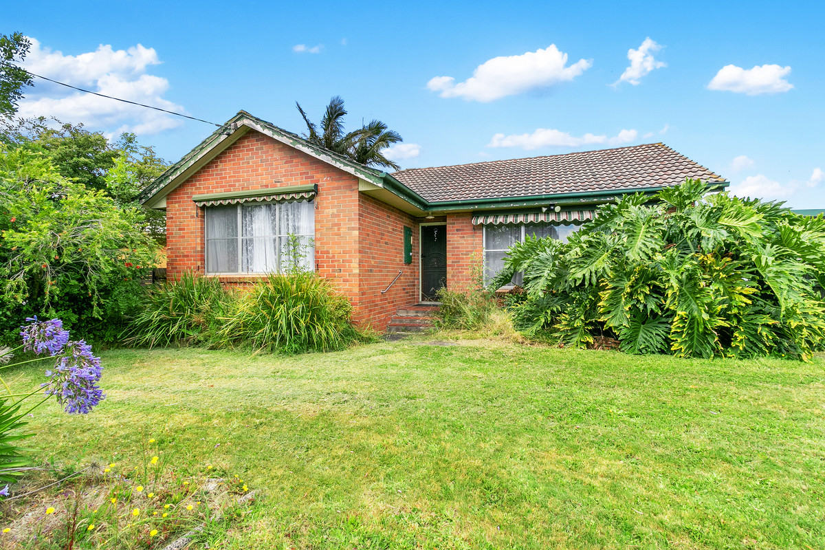 11 White Parade, Churchill VIC 3842 - Stockdale & Leggo