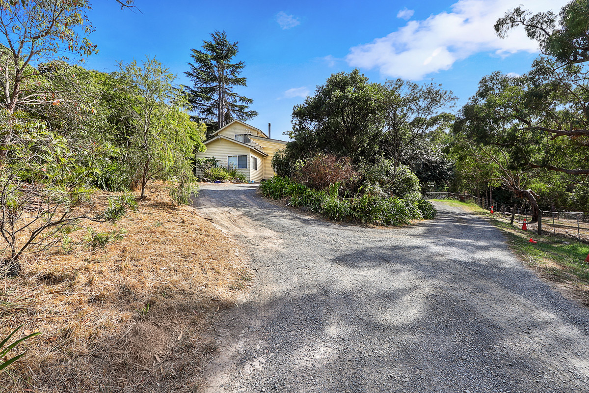 283 Cambridge Road, Mooroolbark VIC 3138 - Stockdale & Leggo