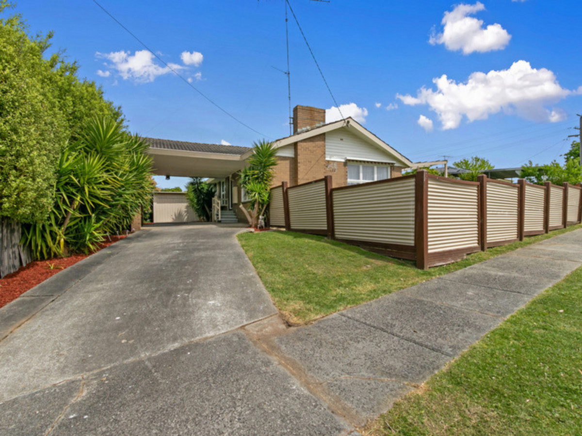 1 Walker Parade, CHURCHILL VIC 3842 - Stockdale & Leggo
