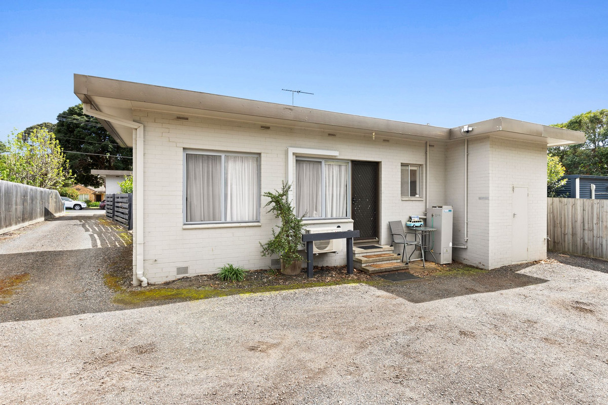 1,2,3,4 / 51 Barrabool Road, HIGHTON VIC 3216 - Stockdale & Leggo