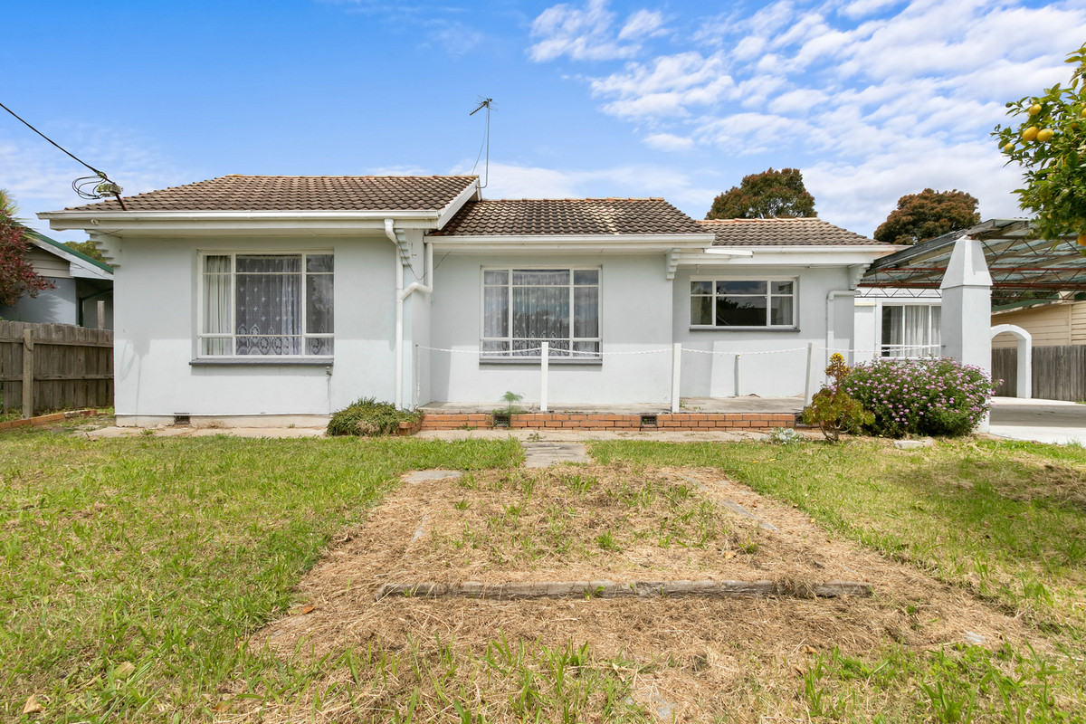 10 Jennifer Street, Morwell VIC 3840 - Stockdale & Leggo